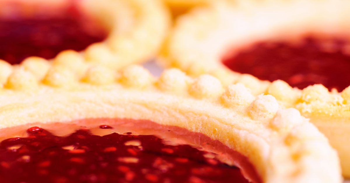 Andrew Ingredients | Puratos Raspberry Filling 12.5kg