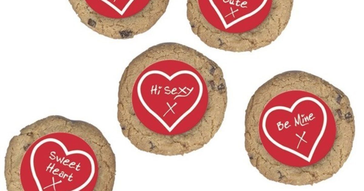 Andrew Ingredients | Valentine Greeting Sugar Plaque -50mm